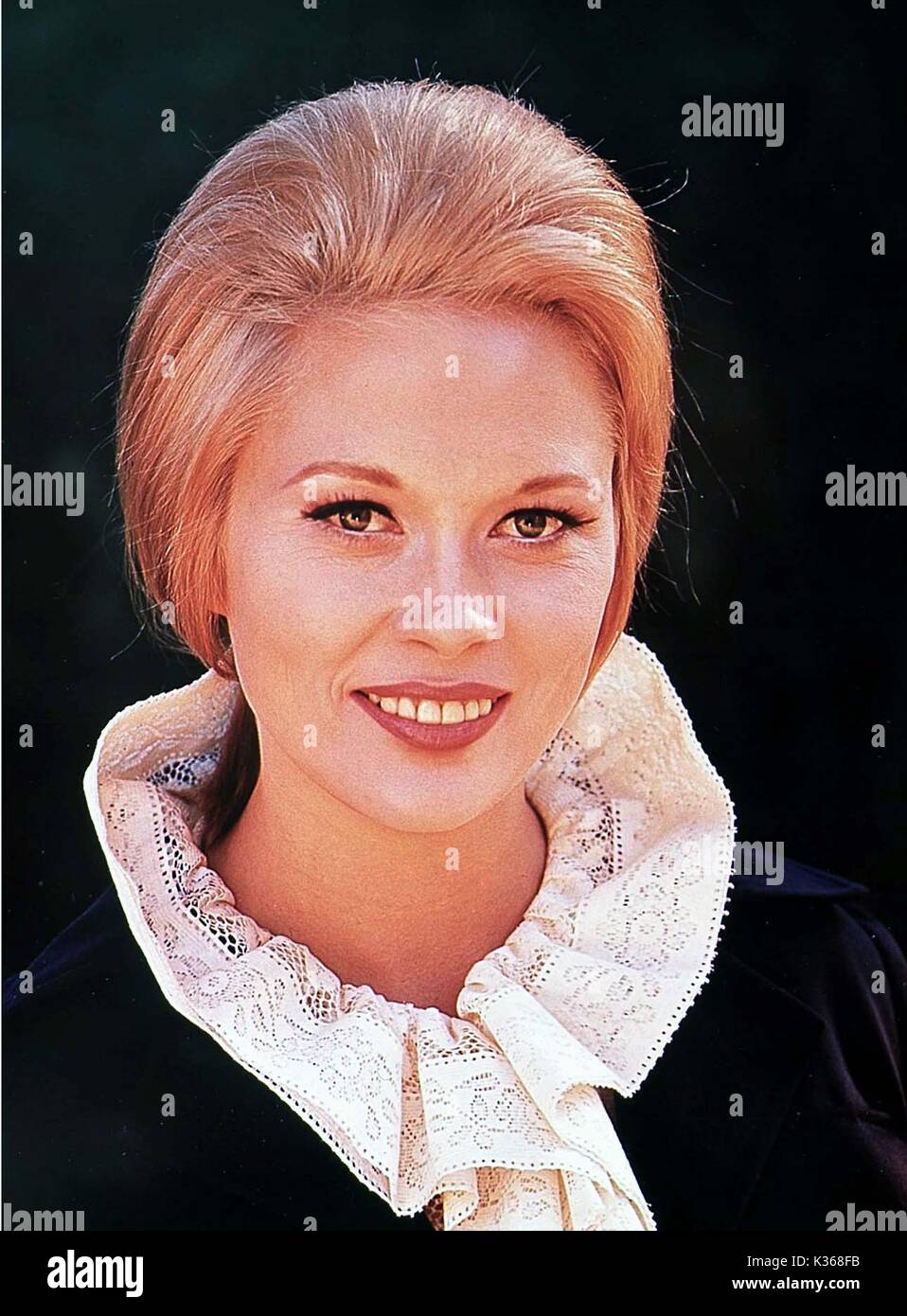 Faye dunaway hi-res stock photography and images - Alamy