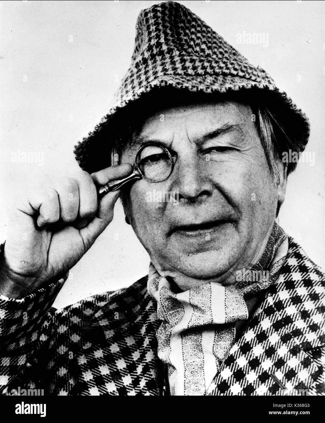 Clive dunn hi-res stock photography and images - Alamy