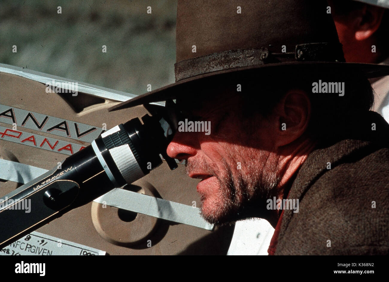 UNFORGIVEN CLINT EASTWOOD, DIRECTOR Date: 1992 Stock Photo - Alamy