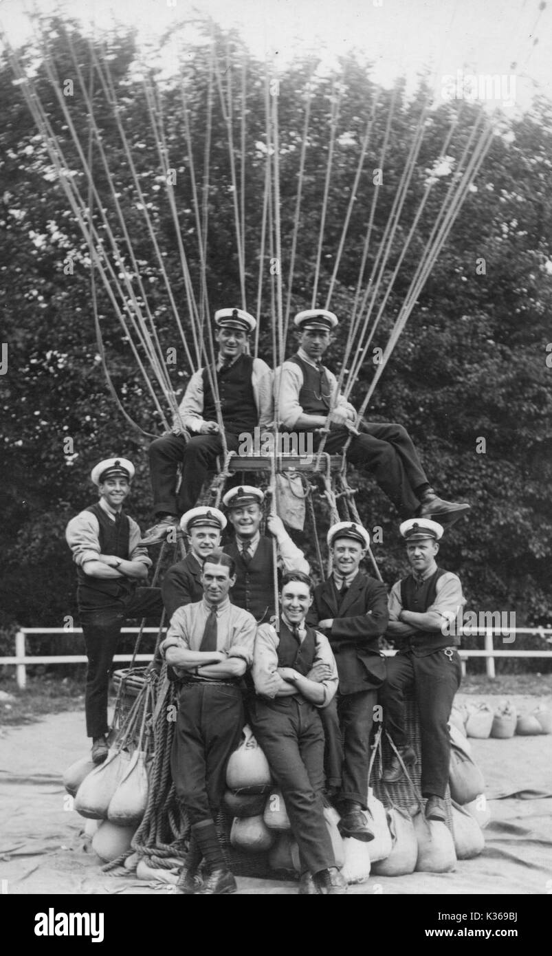 Royal Naval Air Service observation ballon WW1 Stock Photo - Alamy