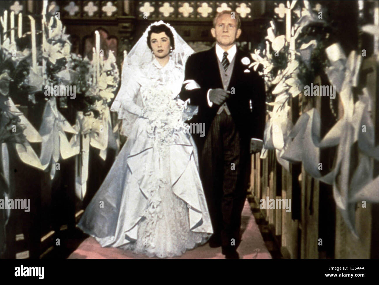 FATHER OF THE BRIDE ELIZABETH TAYLOR, SPENCER TRACYWEDDING WALK DOWN ...