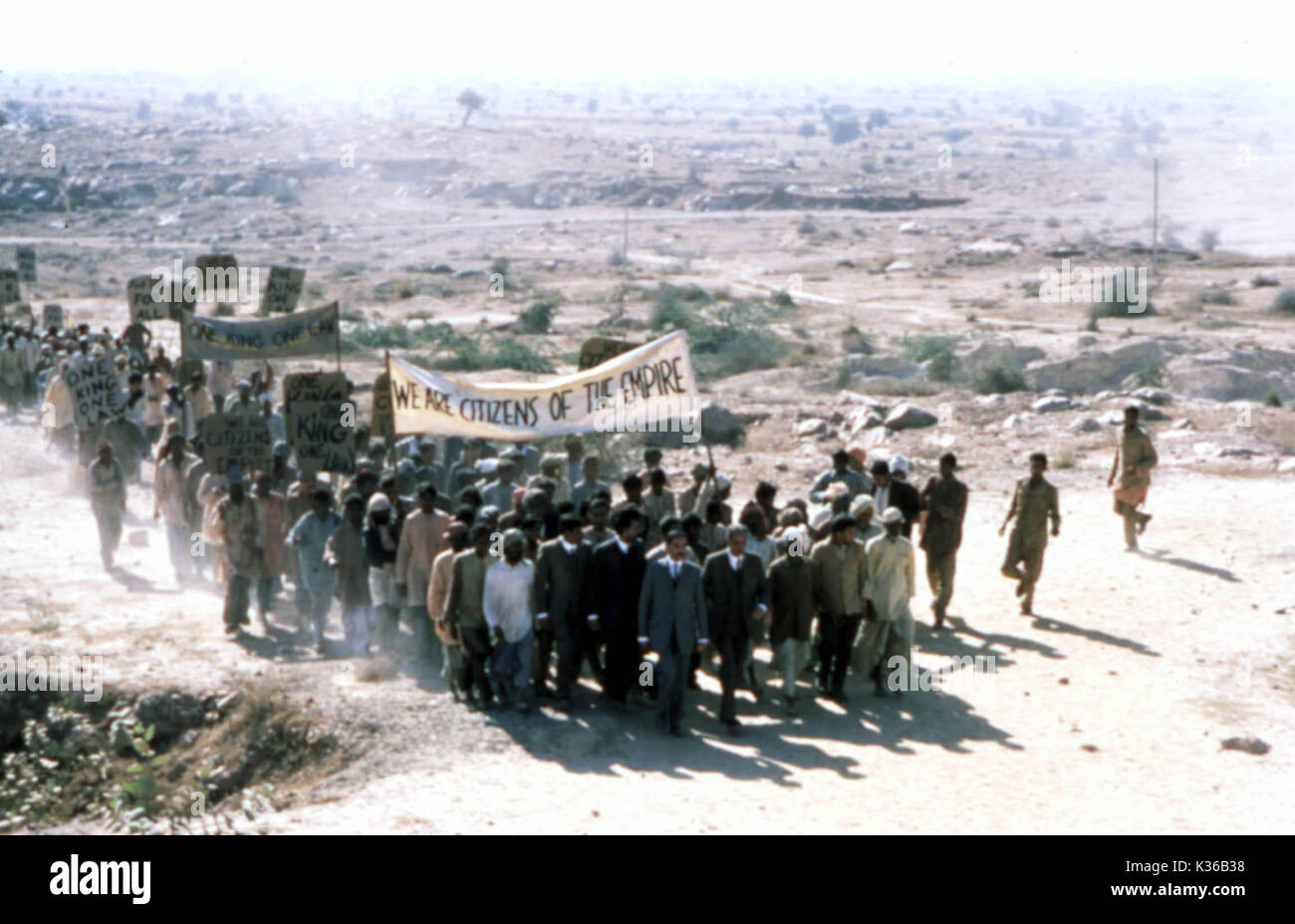 GANDHI GANDHI BEN KINGSLEY as Gandhi Date: 1982 Stock Photo - Alamy
