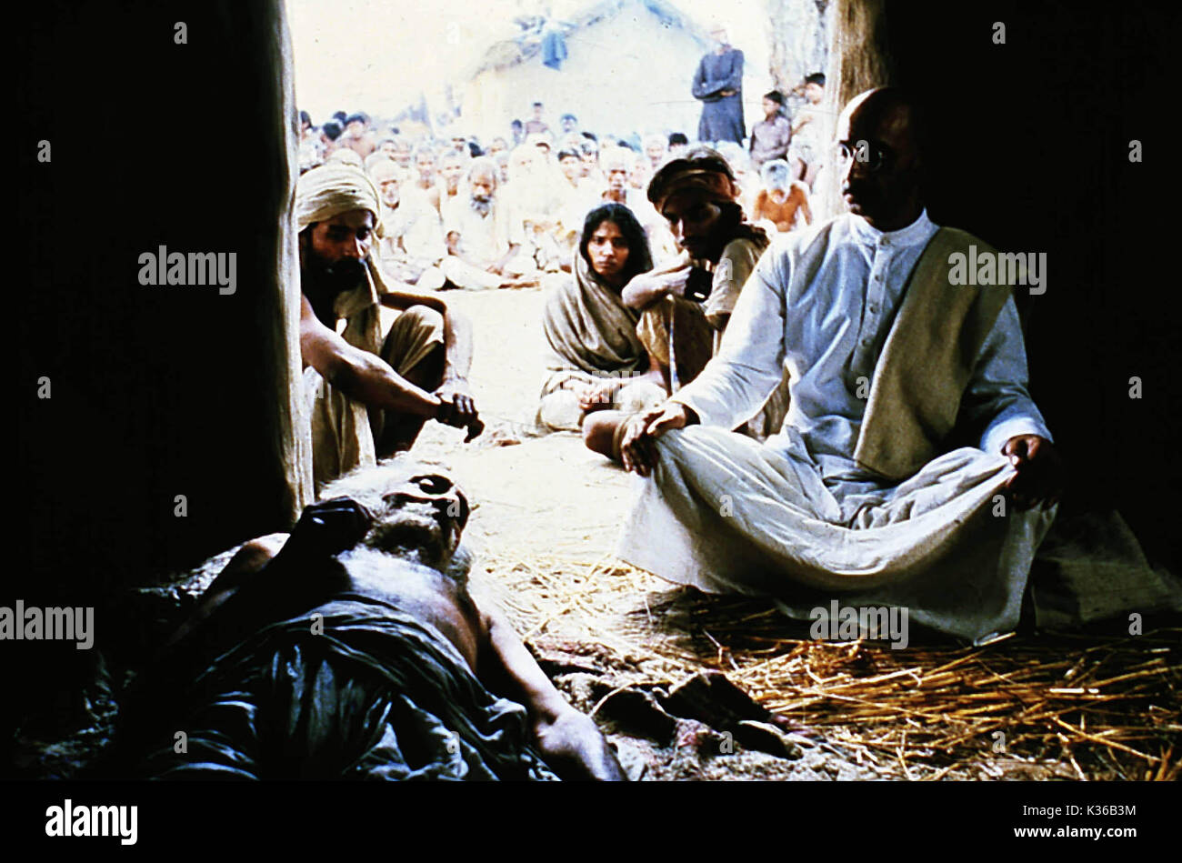 GANDHI BEN KINGSLEY GANDHI Date: 1982 Stock Photo - Alamy