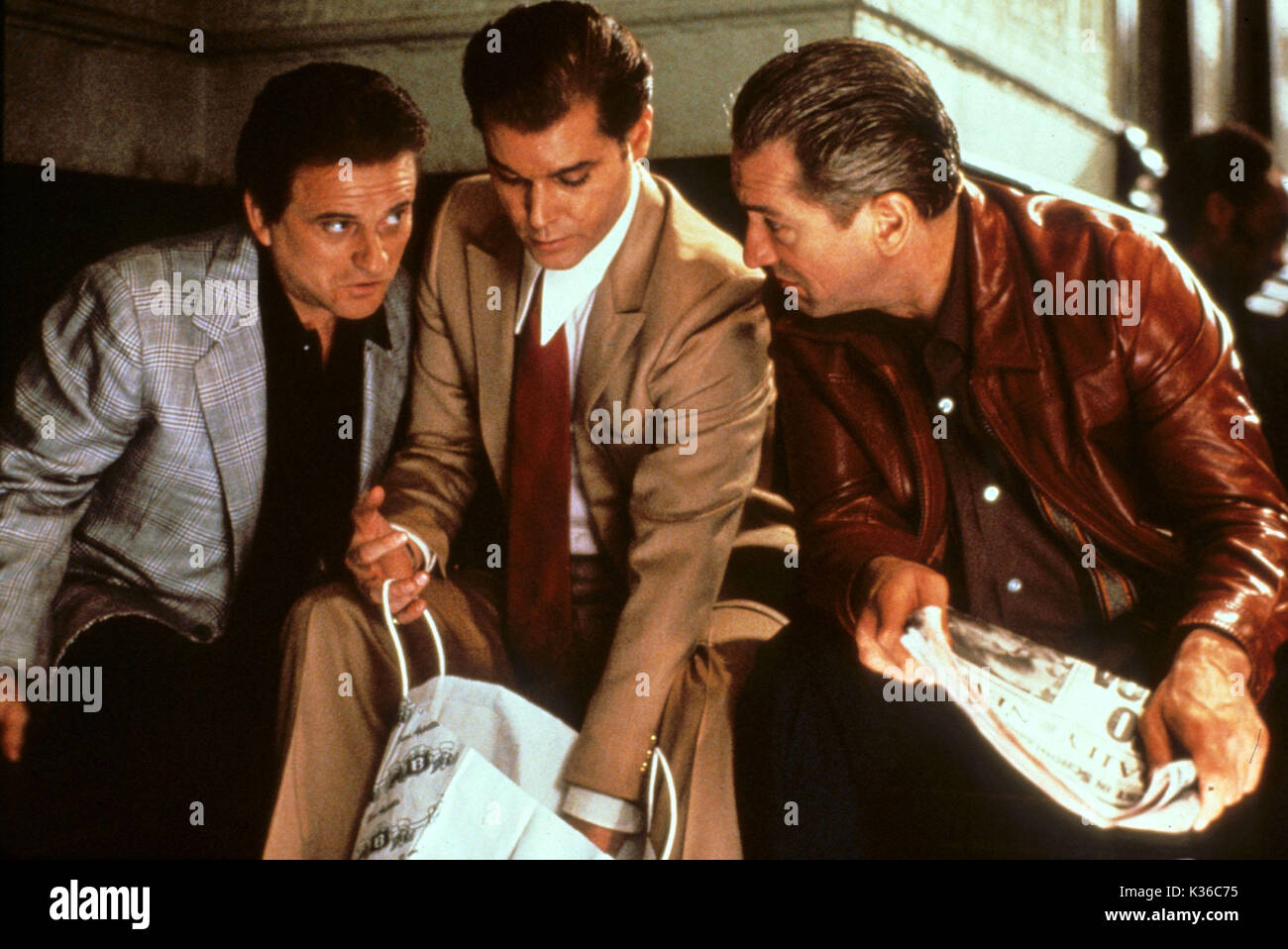 Goodfellas 1990 robert de niro hi-res stock photography and images - Alamy