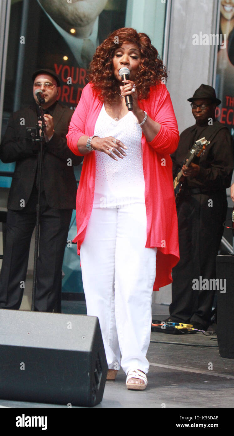 New York, NY, USA. 1st Sep, 2017. Gloria Gaynor performs on Fox ...