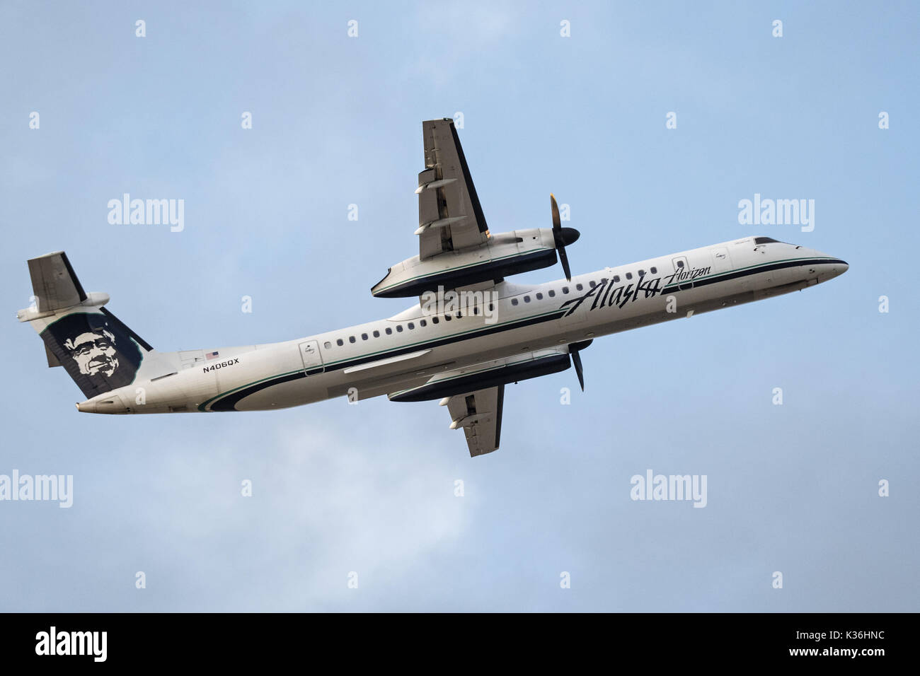 Horizon air q400 hi-res stock photography and images - Alamy