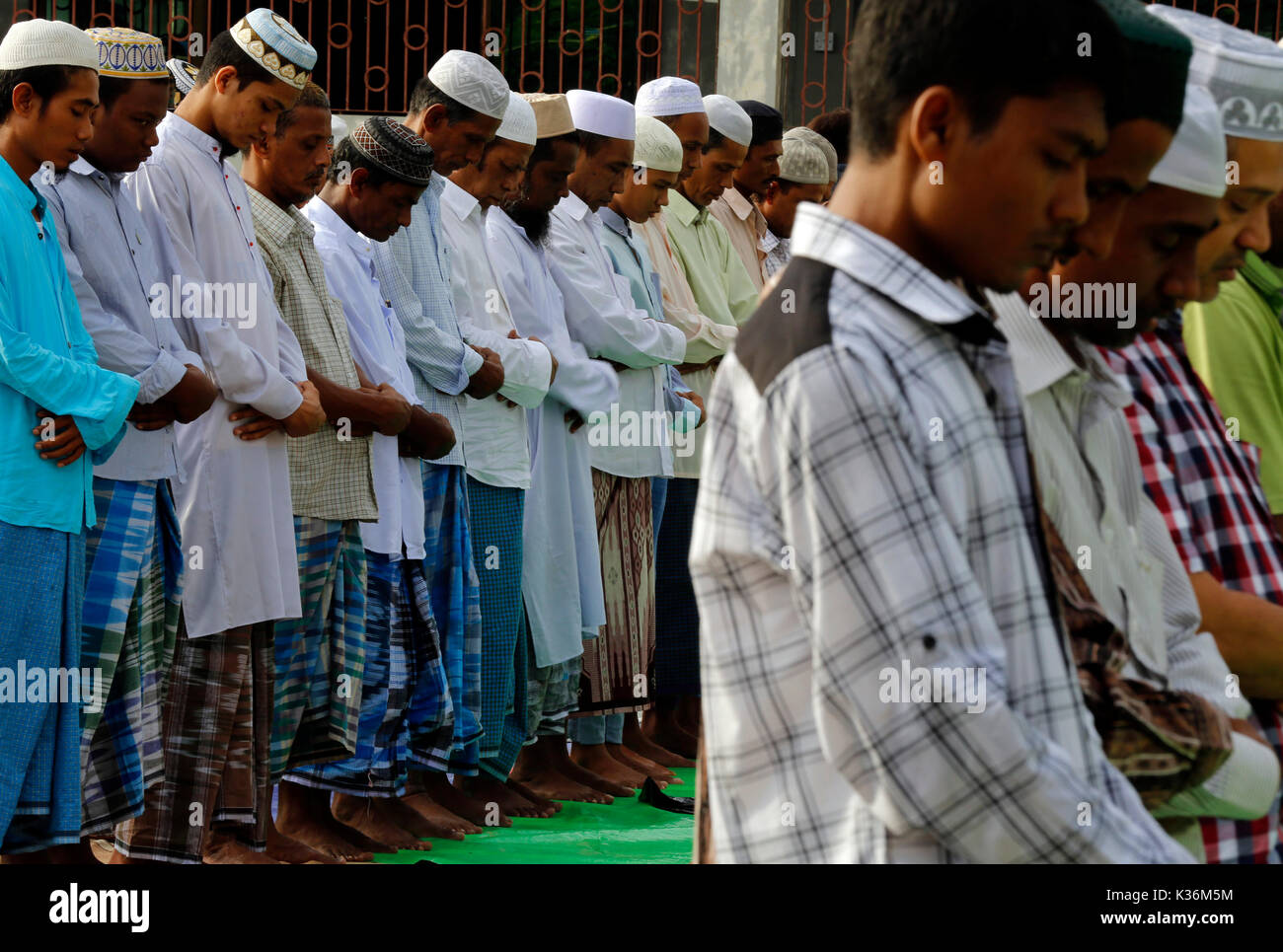 Yangon, Myanmar. 2nd Sep, 2017. Muslims pray at the Eid al-Adha ...
