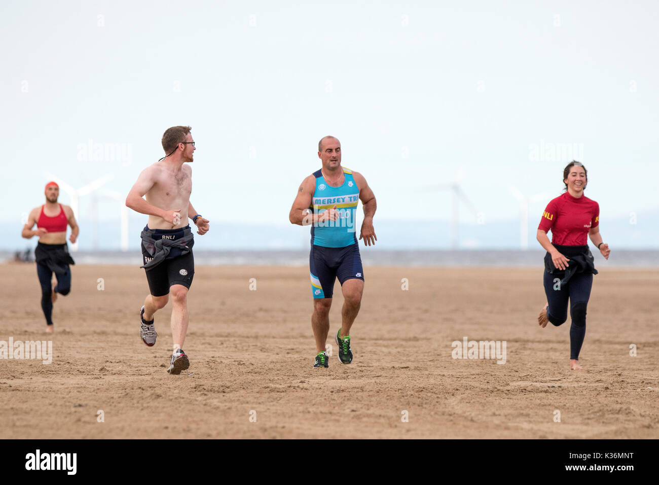 Lifeguard cpr beach hi-res stock photography and images - Alamy