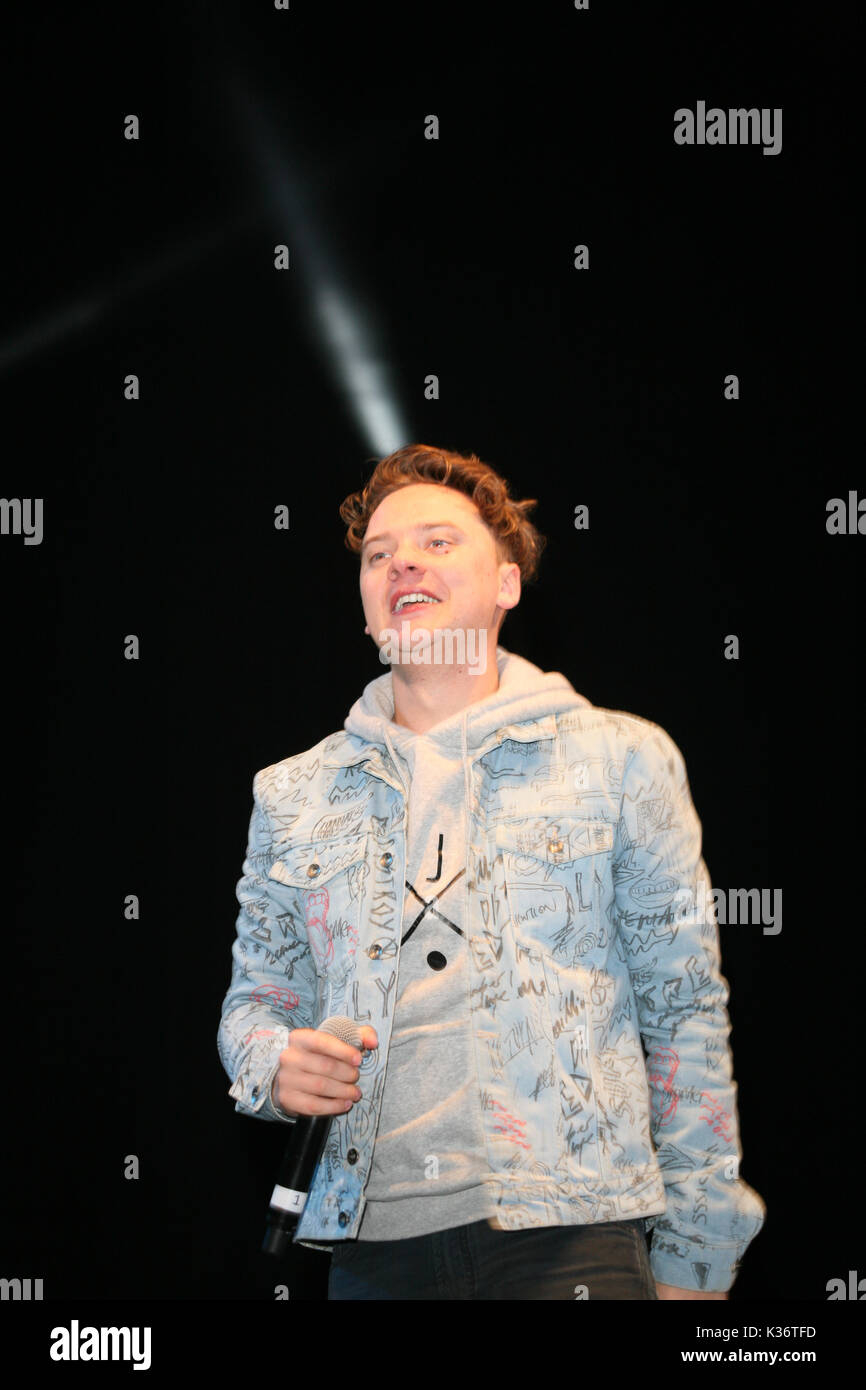 Blackpool, UK. 01st Sep, 2017. Conor Maynard Singing at Blackpool ...