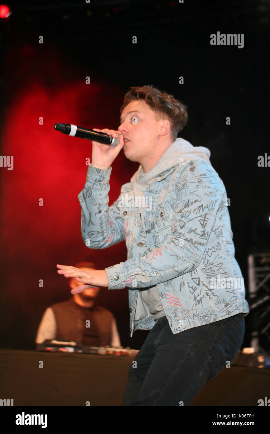 Blackpool, UK. 01st Sep, 2017. Conor Maynard Singing at Blackpool ...