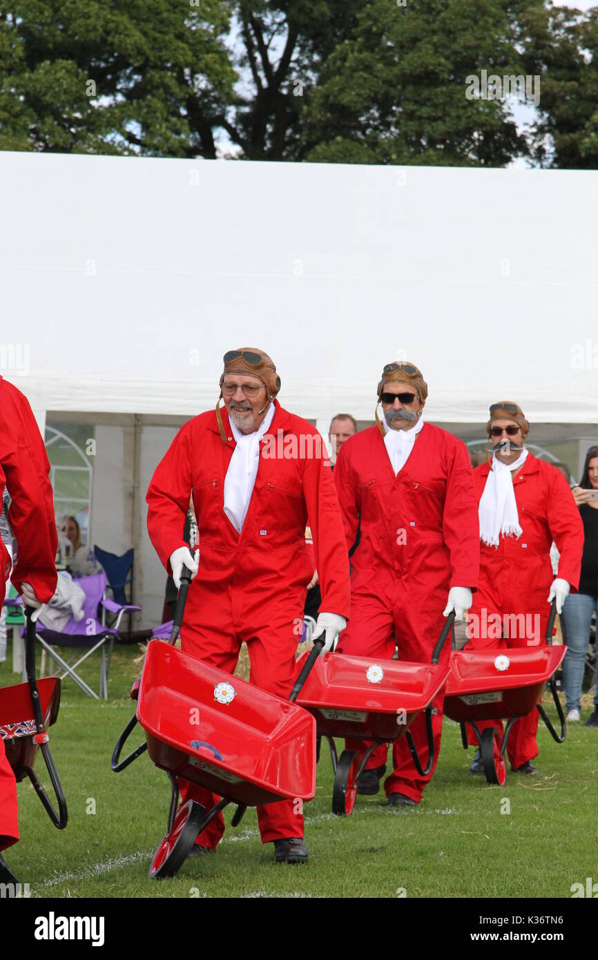 Team led by martin withers ex vulcan pilot hi-res stock photography and ...