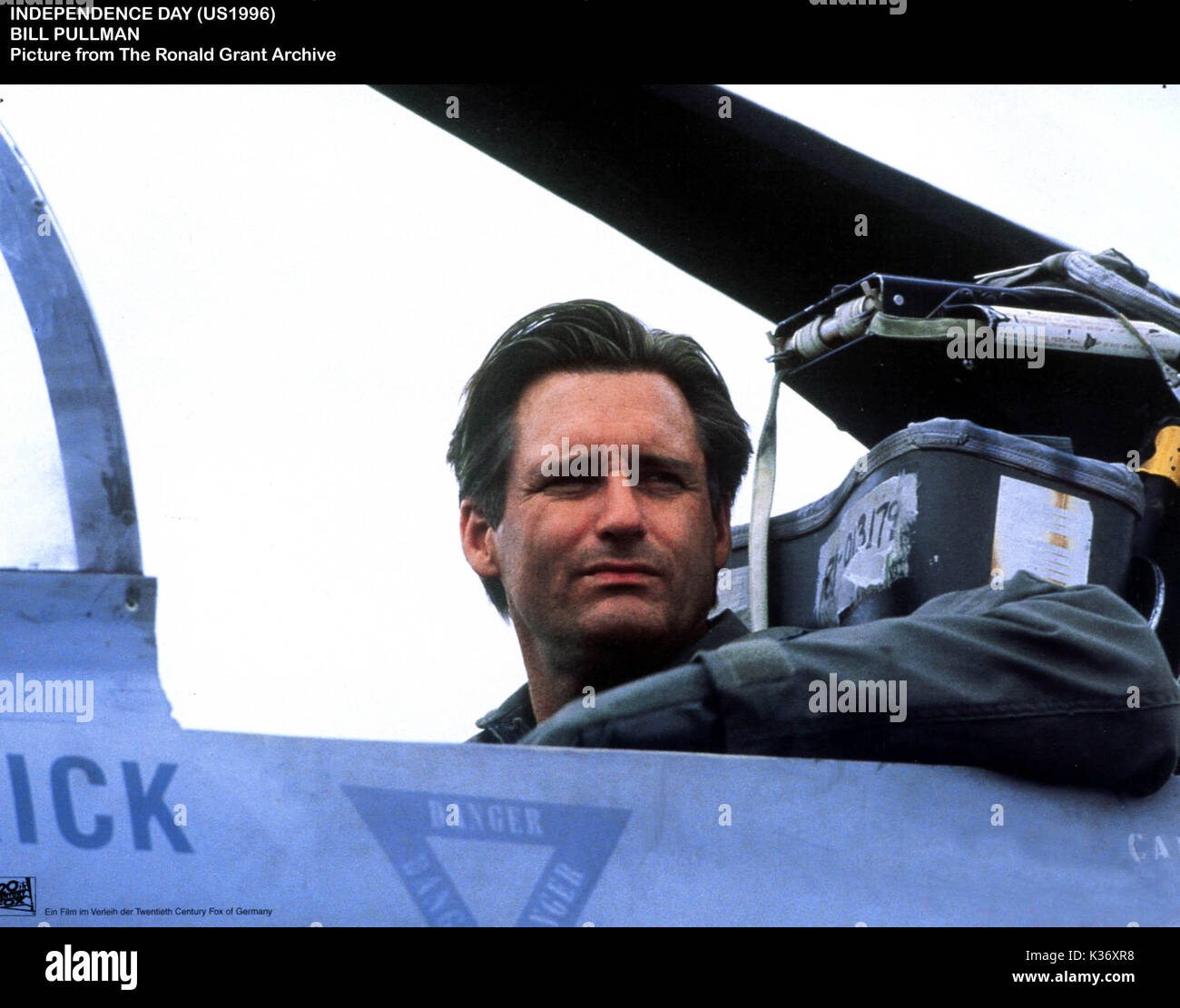 Bill pullman independence day hi-res stock photography and images - Alamy