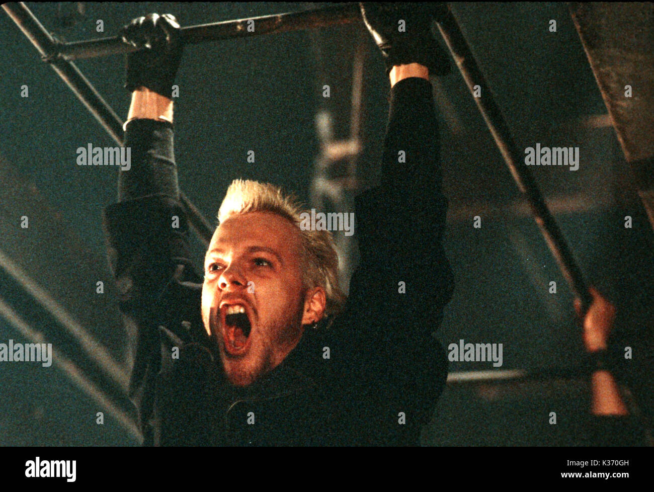 THE LOST BOYS WARNER BROS KEIFER SUTHERLAND Date: 1987 Stock Photo - Alamy