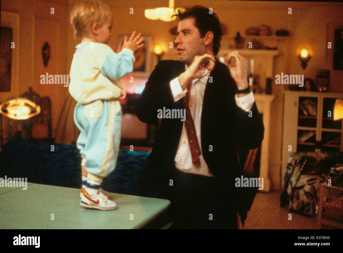 LOOK WHO'S TALKING (US 1989) COLUMBIA TRI STAR JOHN TRAVOLTA LOOK WHO'S ...