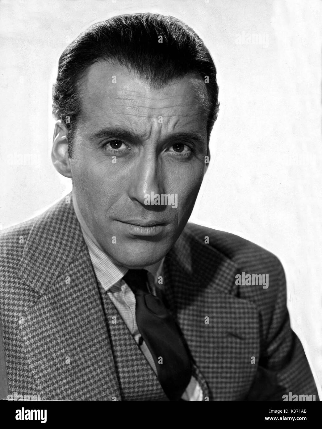 Jeune Christopher Lee Christopher Lee, Movie Villain, Briefly WWII