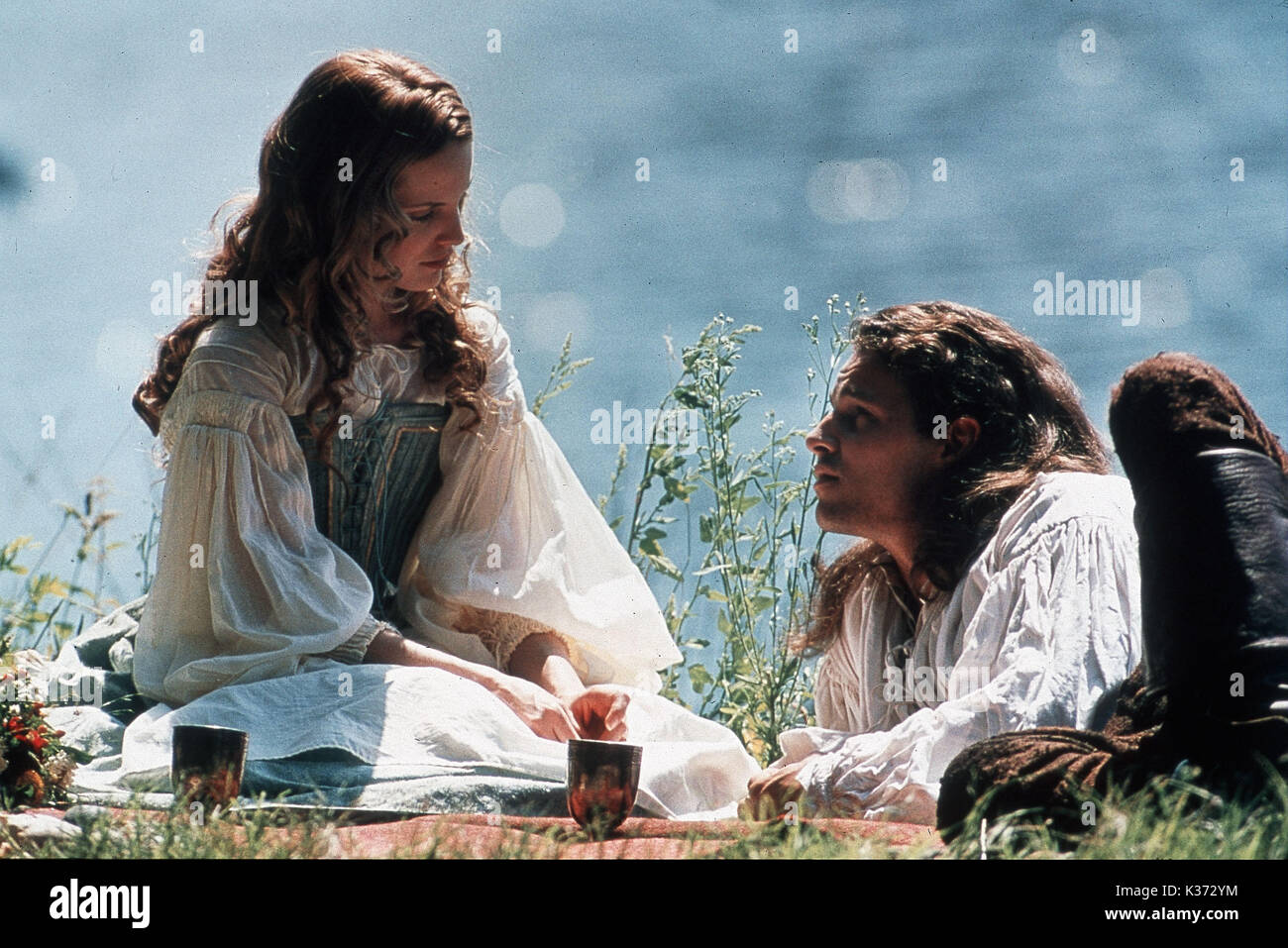 THE MUSKETEER MENA SUVARI, JUSTIN CHAMBERS Date: 2001 Stock Photo - Alamy