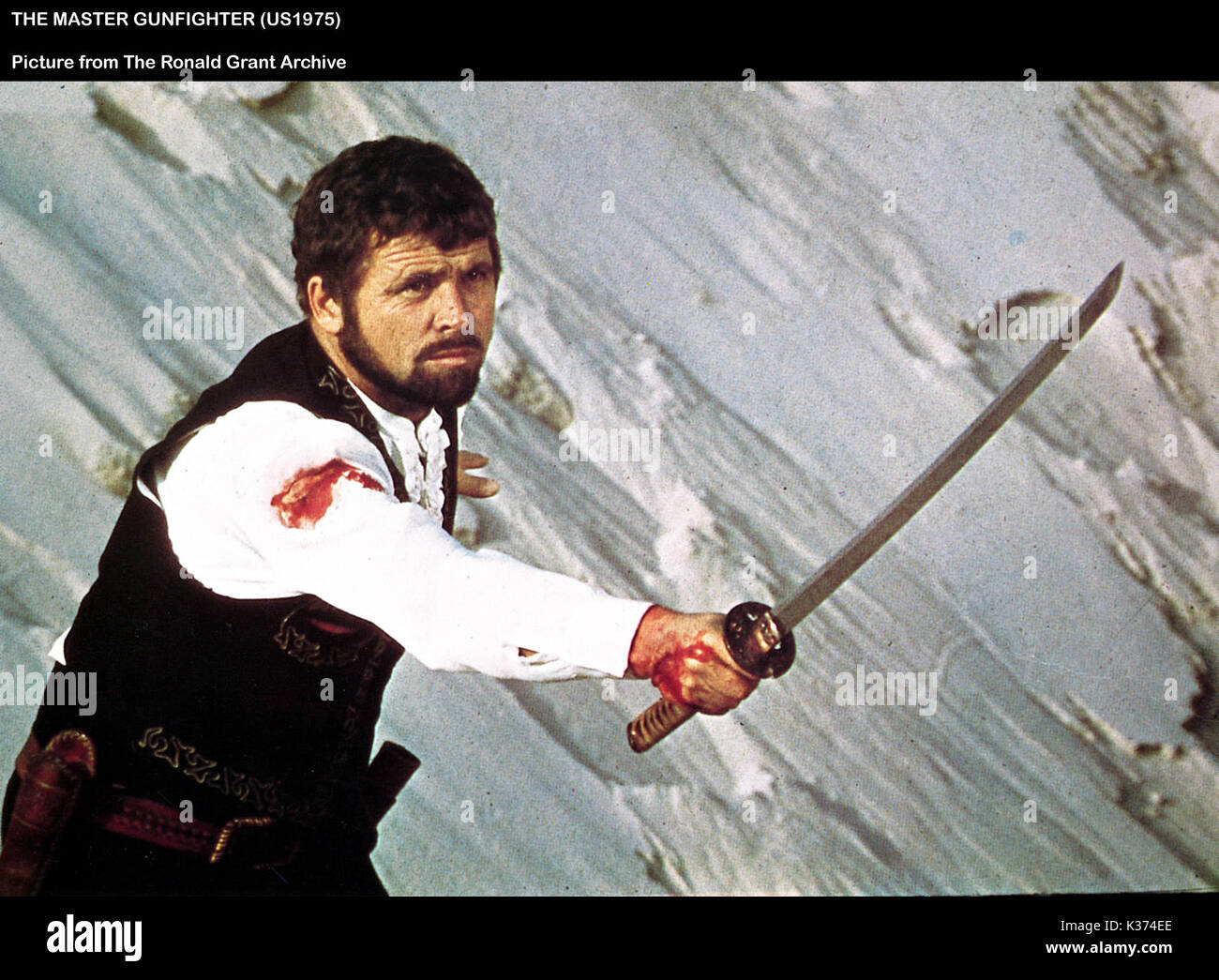 THE MASTER GUNFIGHTER Date: 1975 Stock Photo - Alamy