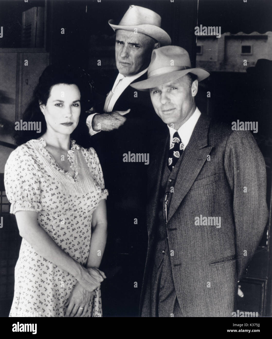 PARIS TROUT BARBARA HERSHEY, DENNIS HOPPER AND ED HARRIS Date: 1991 ...