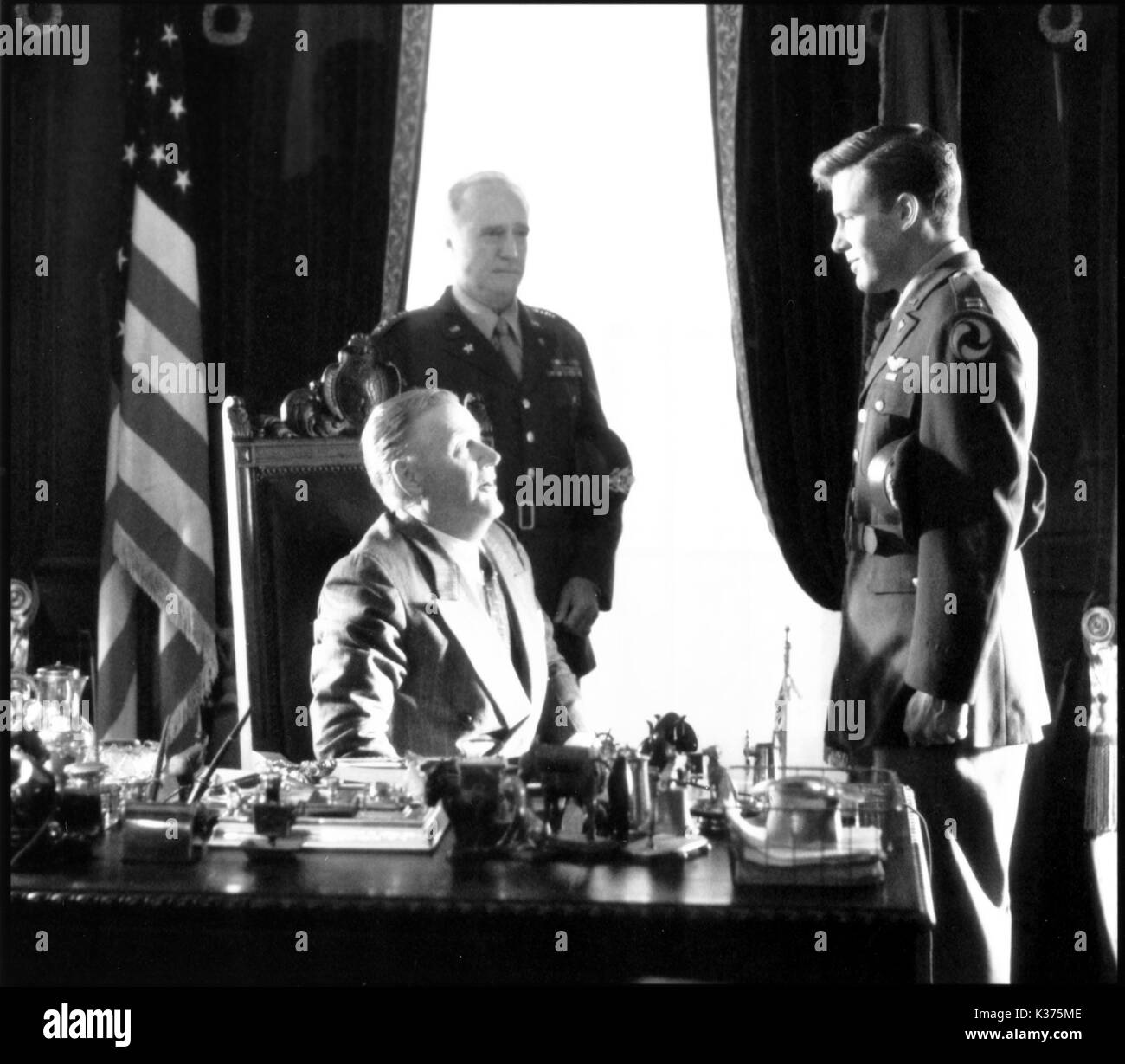 Jon voight pearl harbour hi-res stock photography and images - Alamy