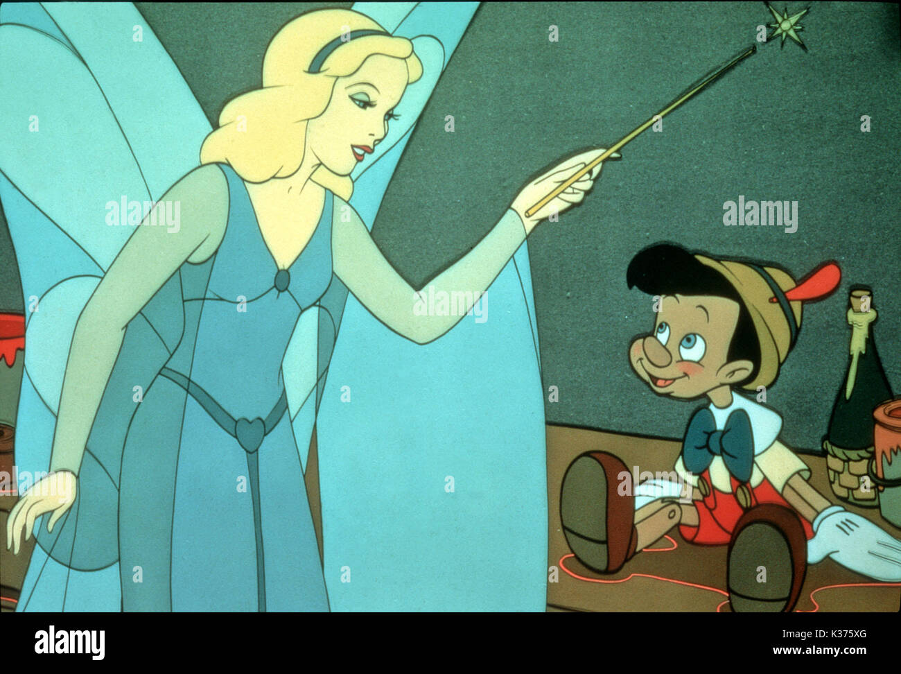 Pinocchio 1940 hi-res stock photography and images - Alamy