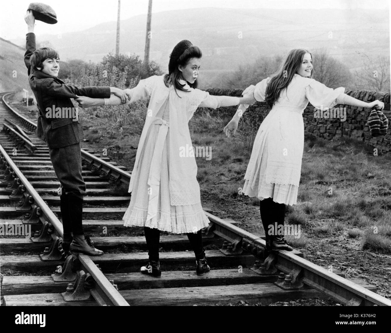 Gary warren and jenny agutter Black and White Stock Photos & Images - Alamy