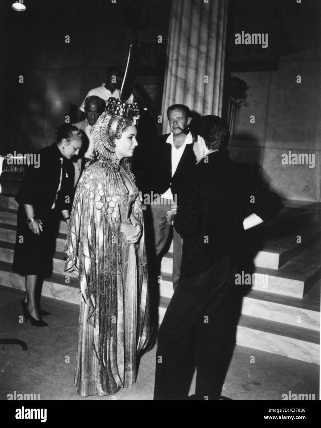 CLEOPATRA L-R, COSTUME DESIGNER - IRENE SHARAFF, PRODUCER - WALTER ...