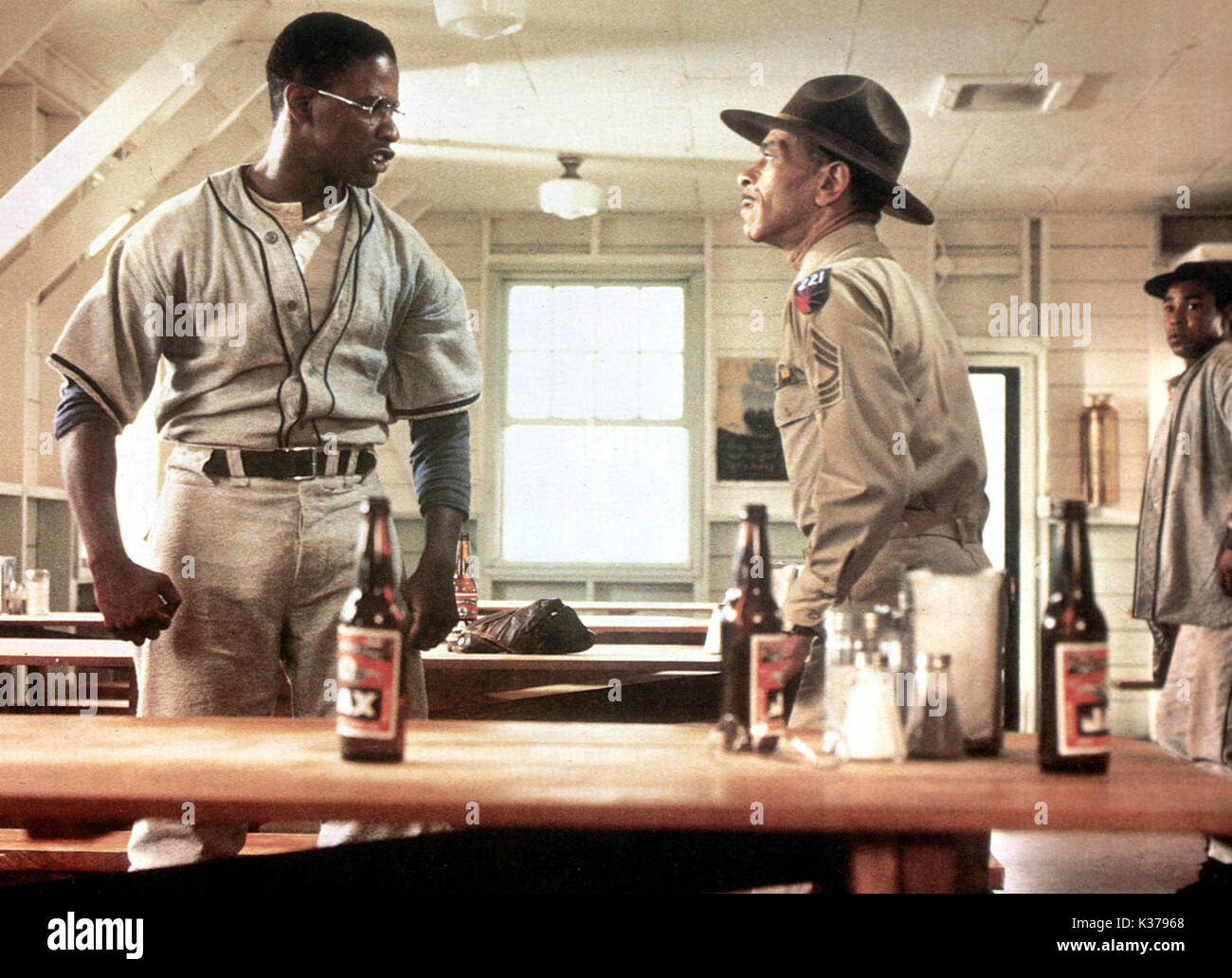 A SOLDIER'S STORY [US 1984] DENZEL WASHINGTON, ADOLPHE CAESAR Date ...