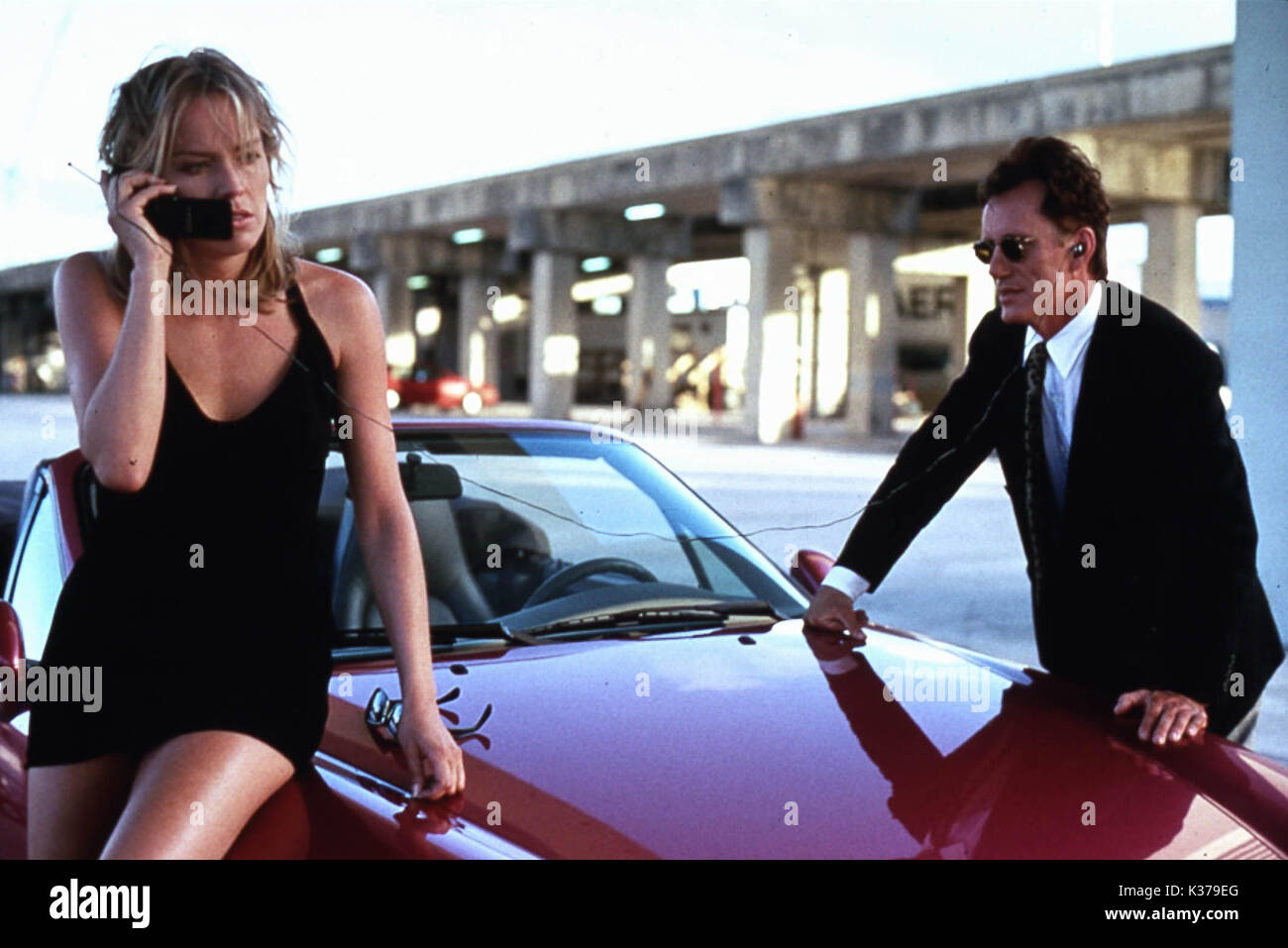 THE SPECIALIST SYLVESTER STALLONE, SHARON STONE Date: 1994 Stock Photo ...