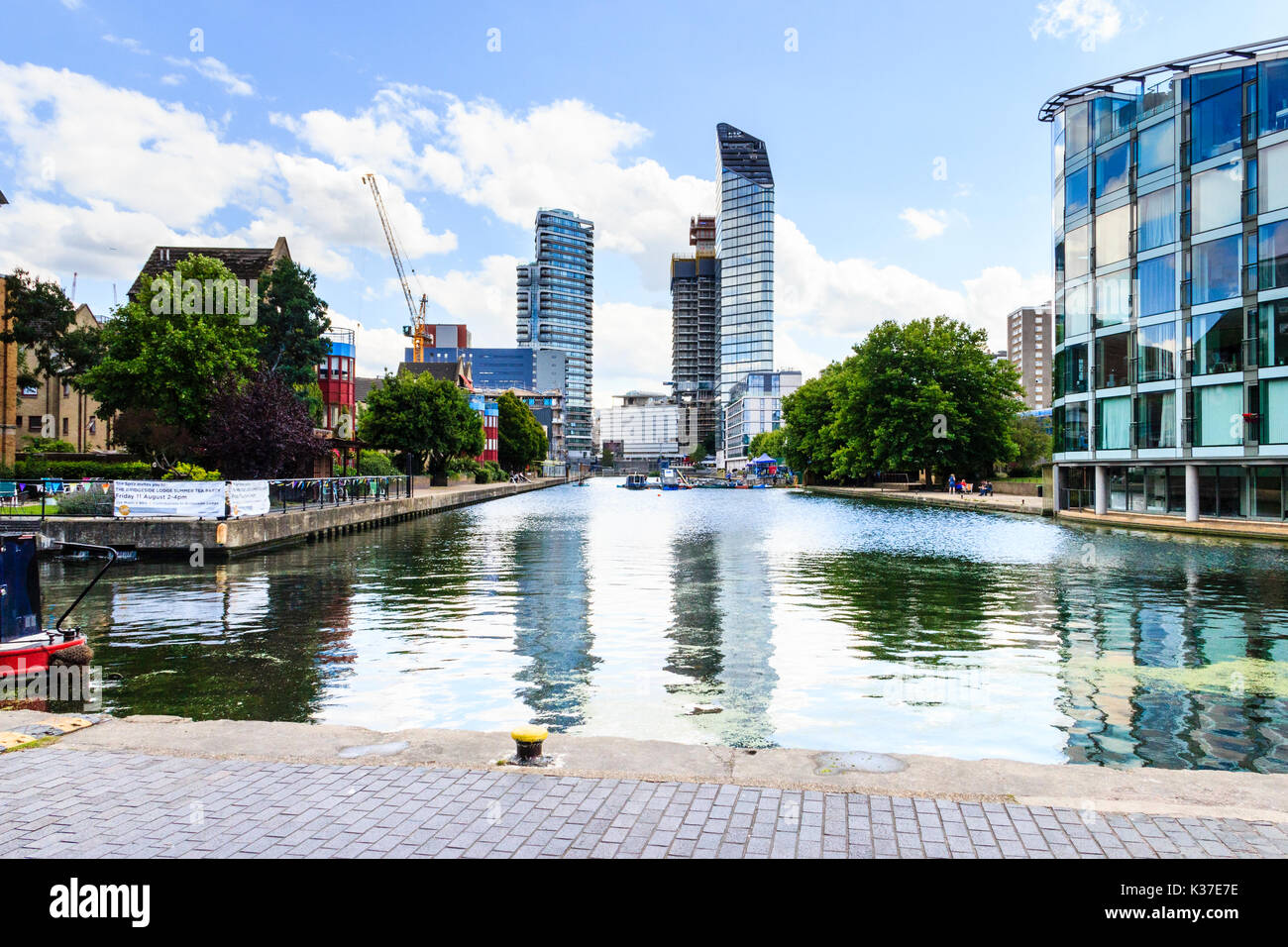 City Road Basin High Resolution Stock Photography and Images - Alamy