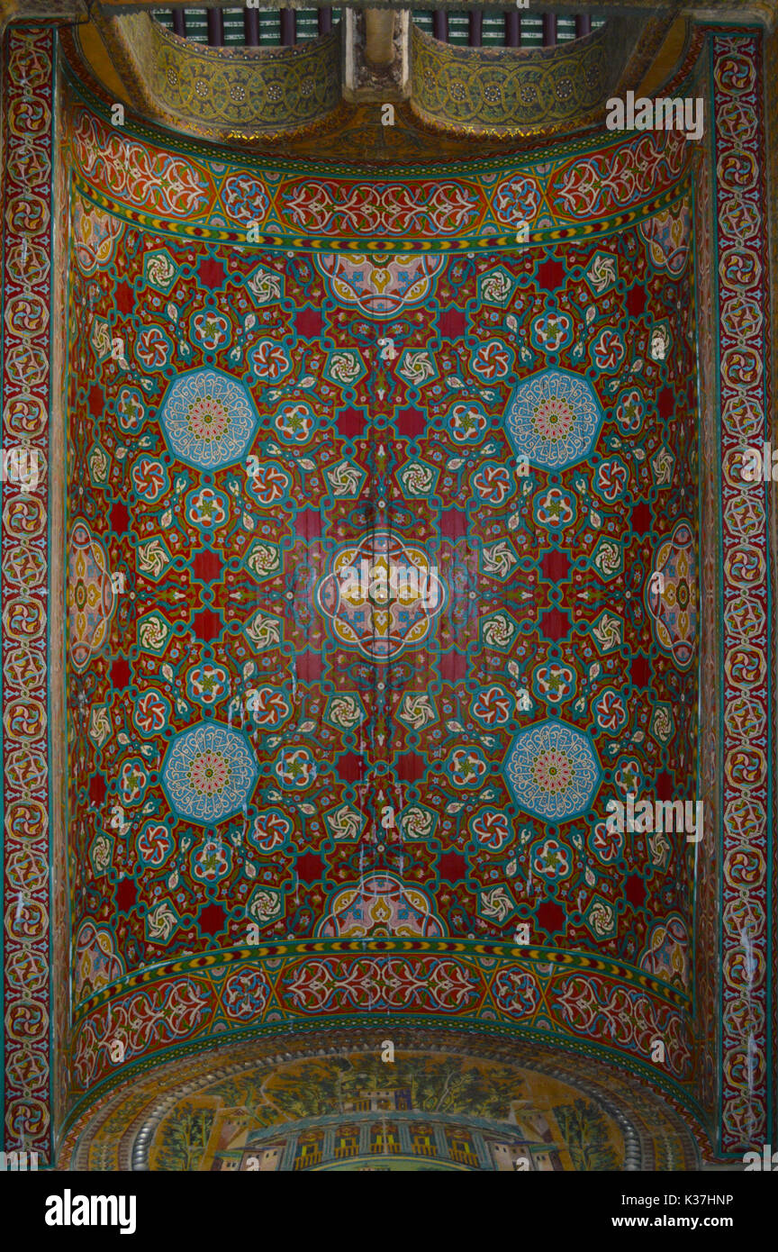 Decorated islamic ceiling inside Umayyad mosque Damascus Syria Stock ...