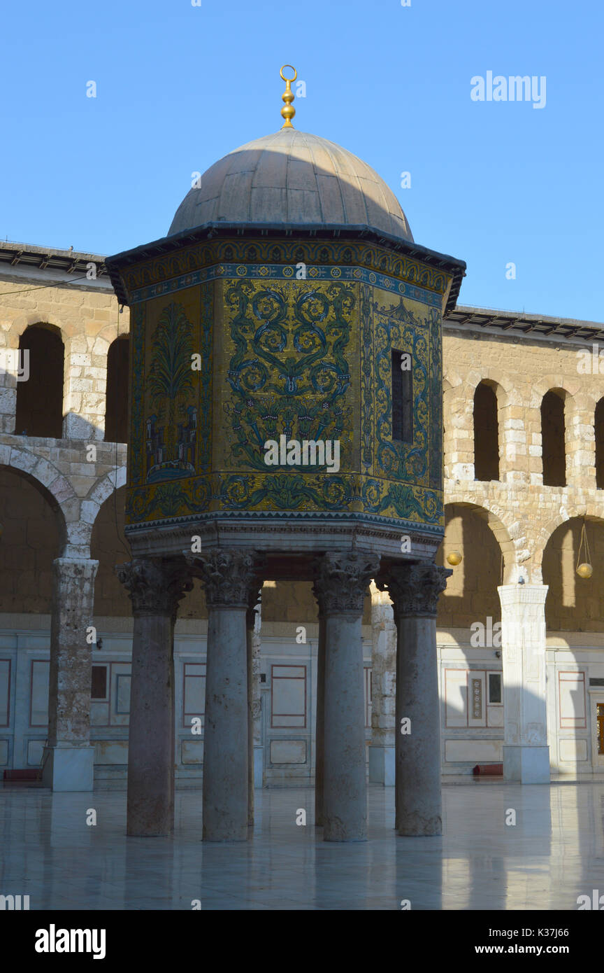 Decorated islamic dome inside Umayyad mosque Damascus Syria Stock Photo ...