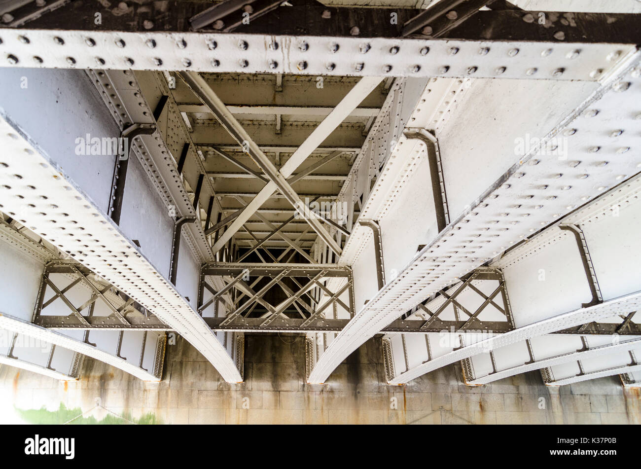 Iron arch structure and supports under Blackfriars Bridge, London, UK ...