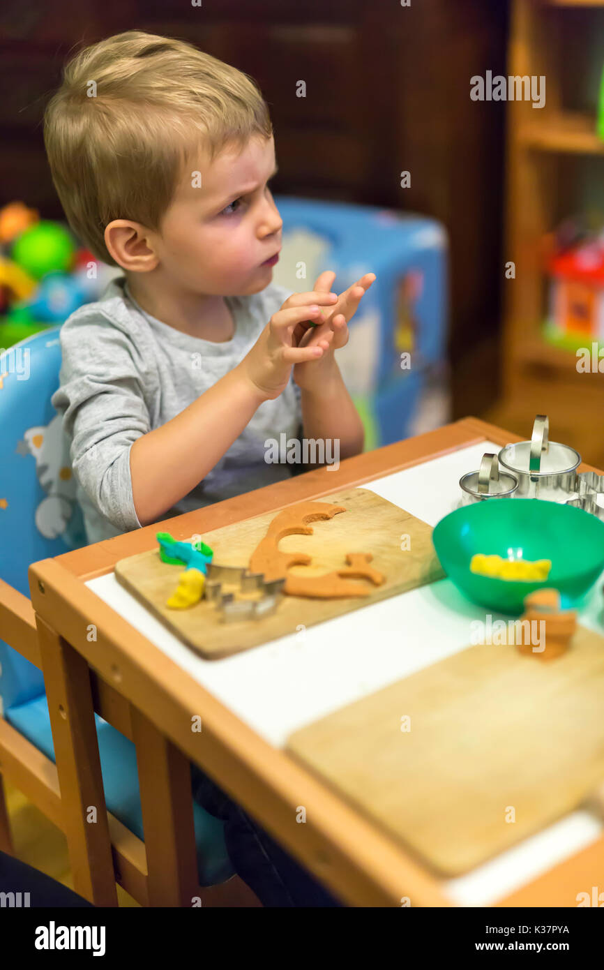 Clay for kid hi-res stock photography and images - Alamy