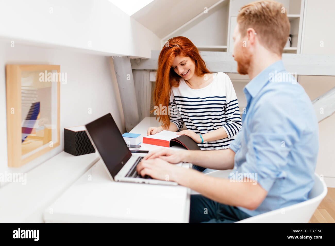 College colleagues hi-res stock photography and images - Alamy