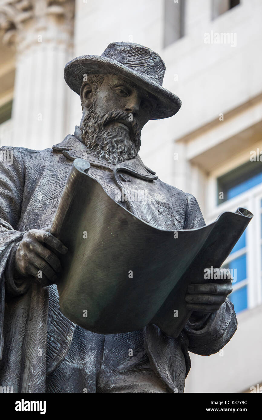 LONDON, UK - AUGUST 25TH 2017: Statue of civil engineer James Henry ...