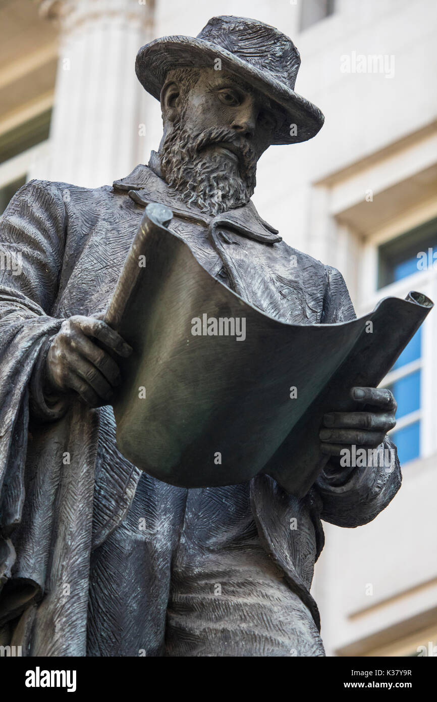 LONDON, UK - AUGUST 25TH 2017: Statue of civil engineer James Henry ...