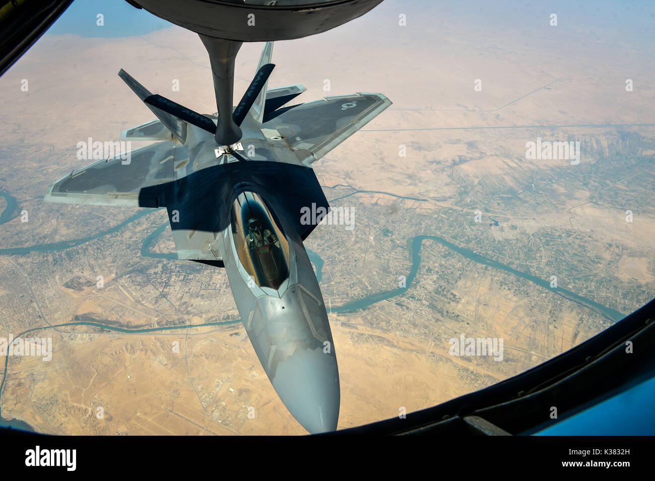 F 22 raptors hi-res stock photography and images - Alamy