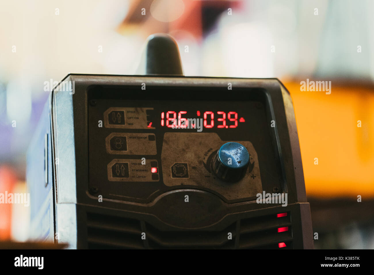 Cars machinery hi-res stock photography and images - Alamy