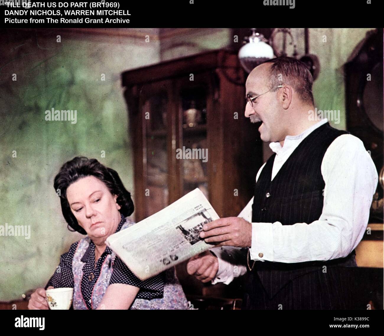 TILL DEATH DO US PART L-R, DANDY NICHOLS, WARREN MITCHELL Stock Photo ...