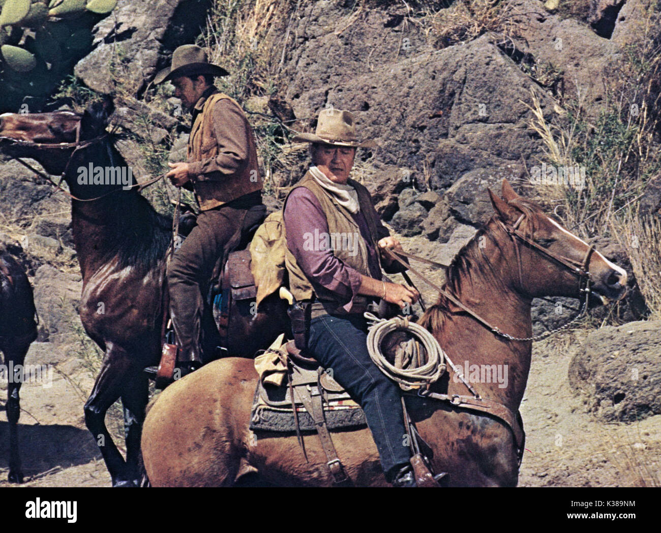 THE TRAIN ROBBERS ROD TAYLOR AND JOHN WAYNE A WARNER BROS FILM Date ...