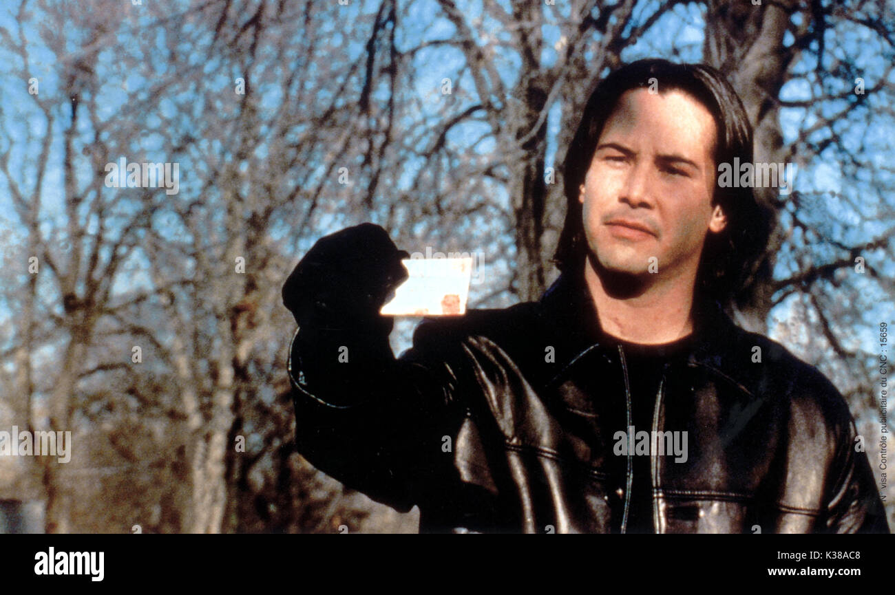 THE WATCHER UNIVERSAL KEANU REEVES Date: 2000 Stock Photo - Alamy