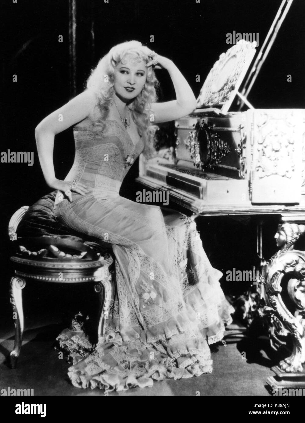 Mae do Black and White Stock Photos & Images - Alamy