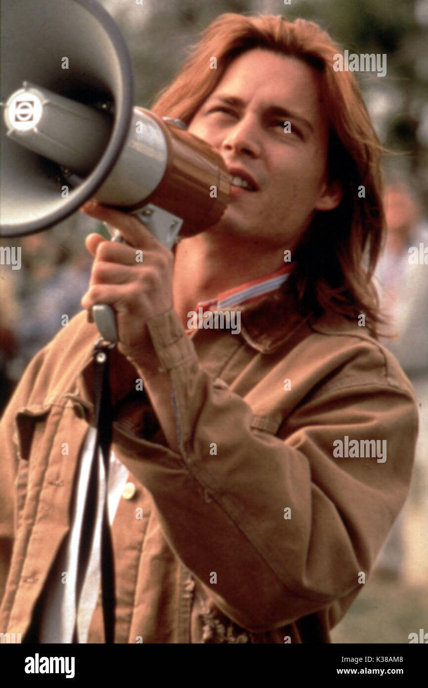 WHAT'S EATING GILBERT GRAPE (US 1993) PARAMOUNT PICTURES JOHNNY DEPP ...