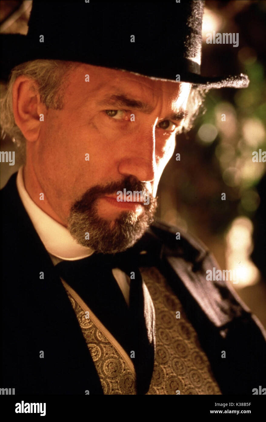 THE WOMAN IN WHITE SIMON CALLOW AS COUNT FOSCO Stock Photo - Alamy