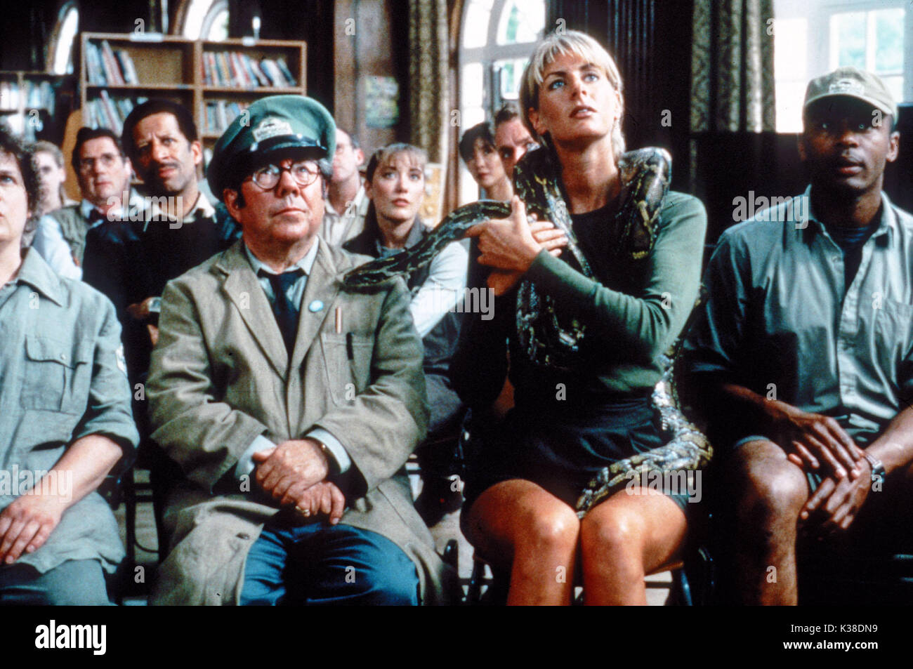 FIERCE CREATURES UNIVERSAL PICTURES RONNIE CORBETT, centre left Date ...