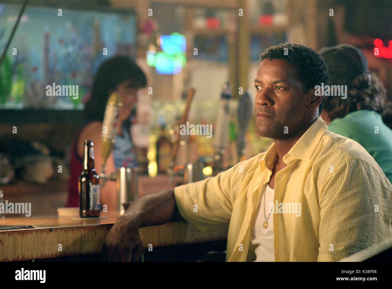 OUT OF TIME DENZEL WASHINGTON Date: 2003 Stock Photo - Alamy