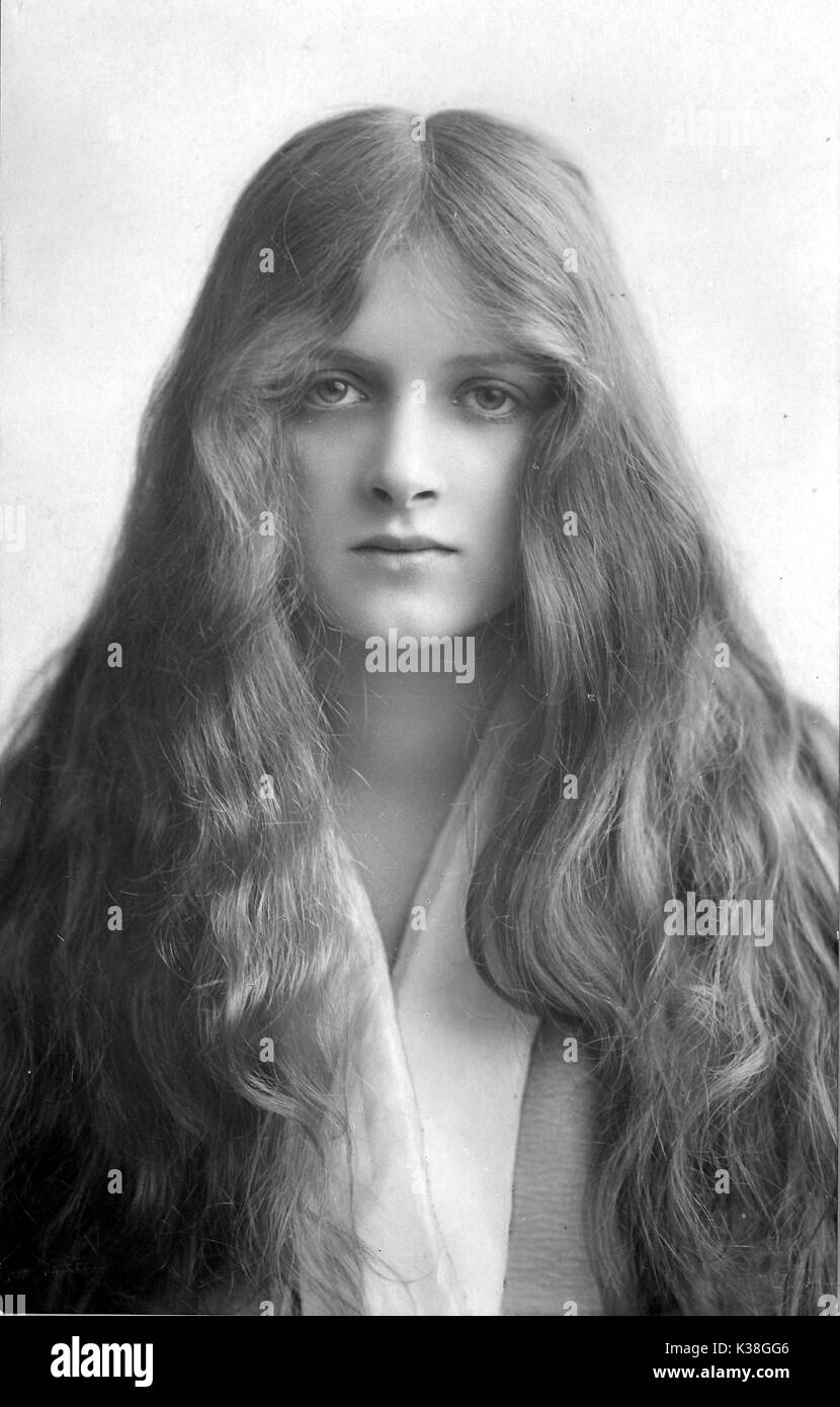Gladys cooper hi-res stock photography and images - Alamy