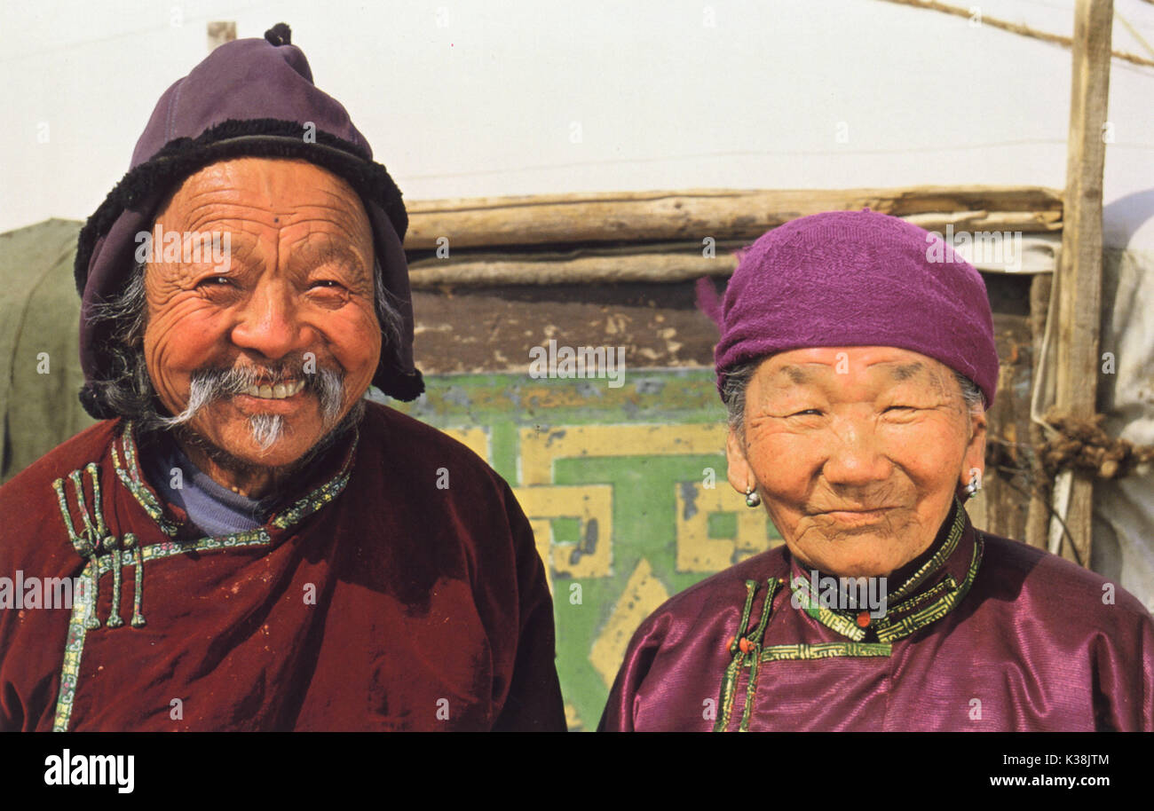 THE STORY OF THE WEEPING CAMEL aka Die Geschichte vom weinenden Kamel ...