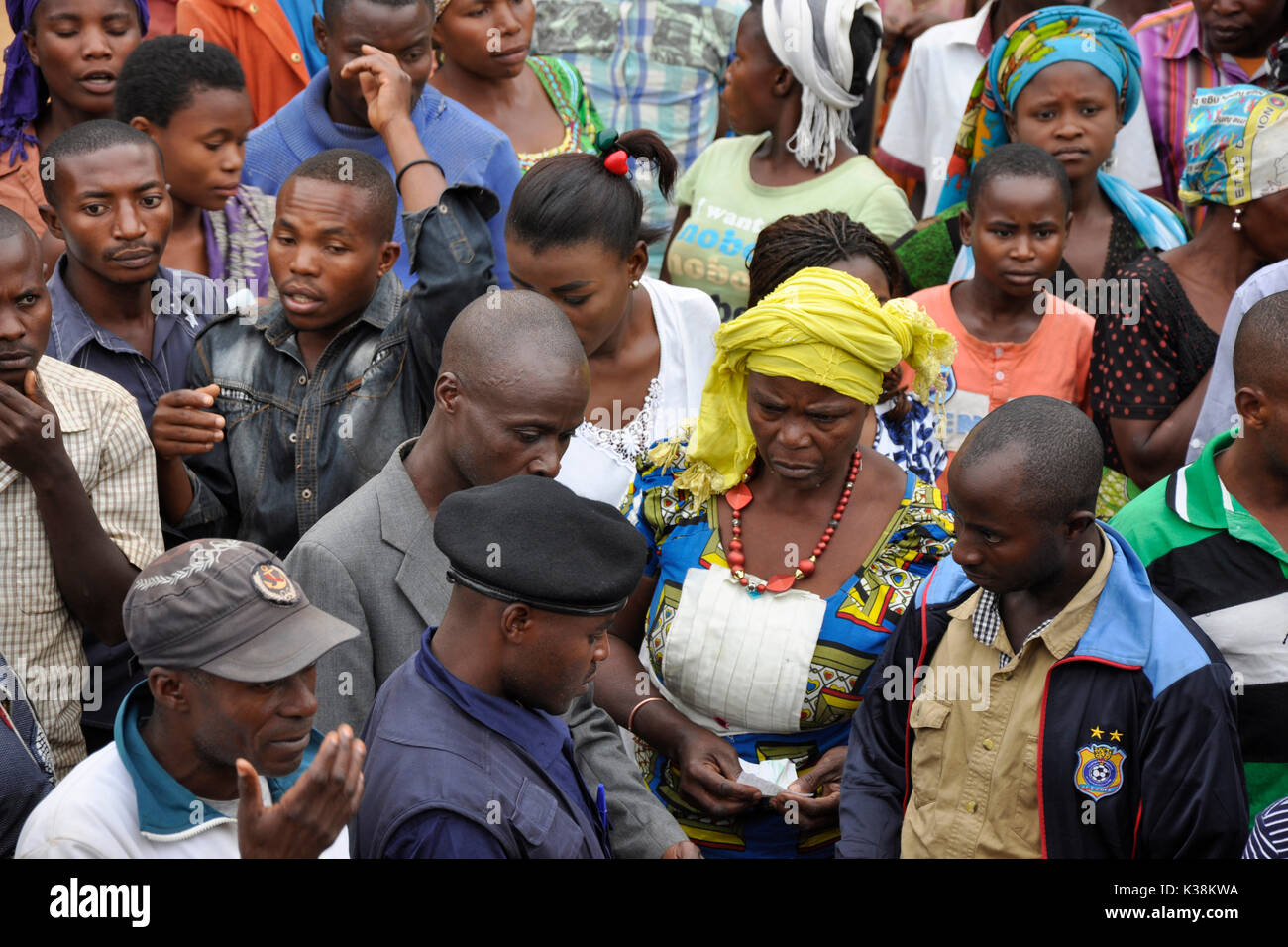 Democratic Republic of Congo, People boarding from Goma Stock Photo - Alamy