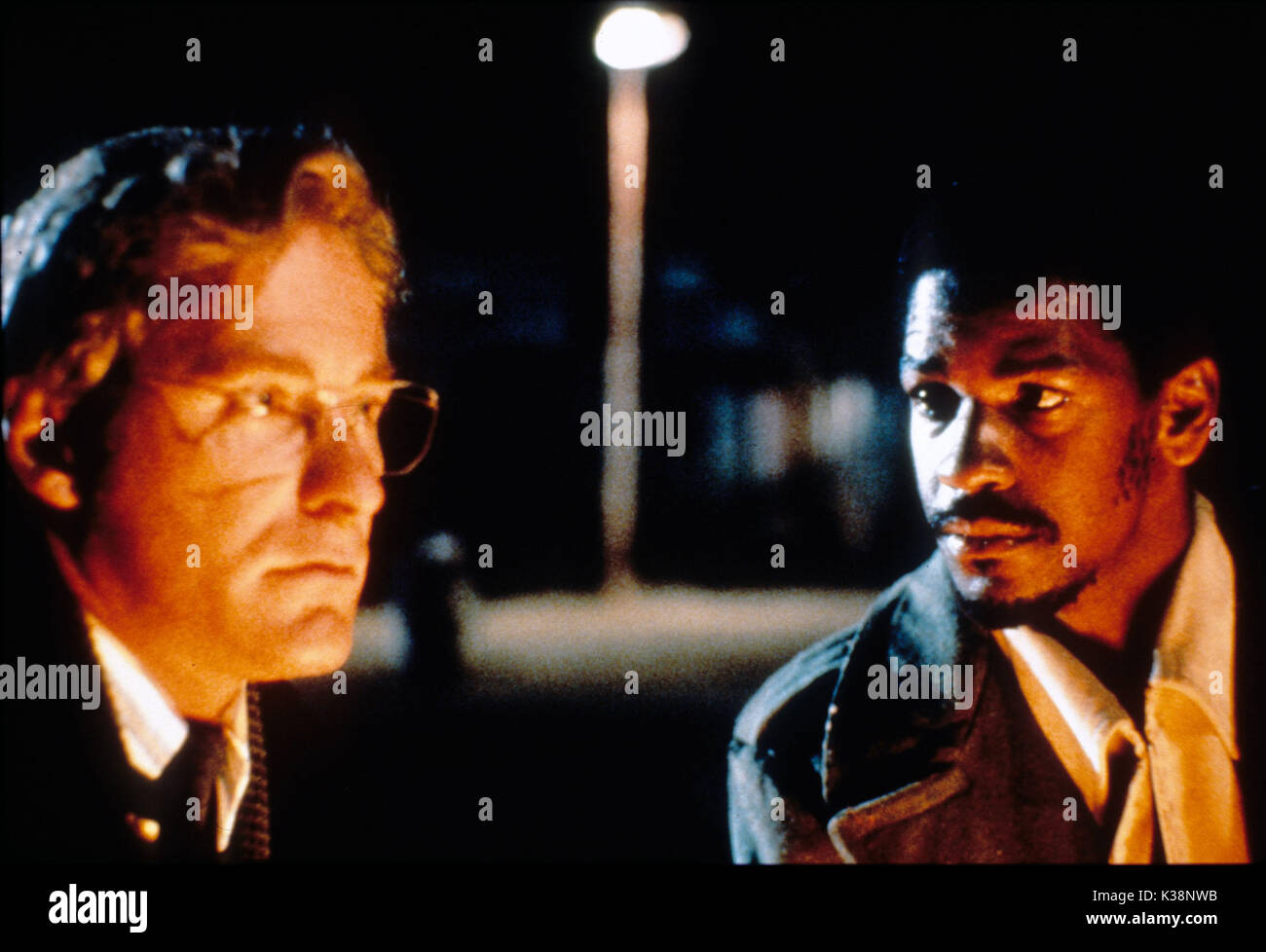 Cry freedom 1987 denzel washington hi-res stock photography and images ...